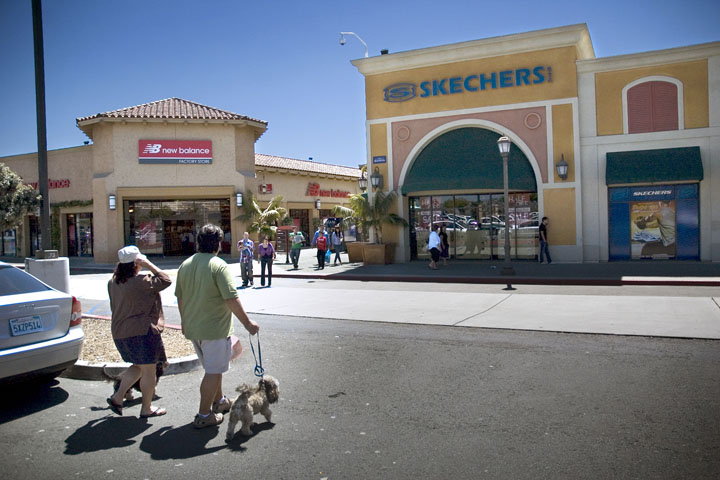 Border Outlets – PAC's Worlds